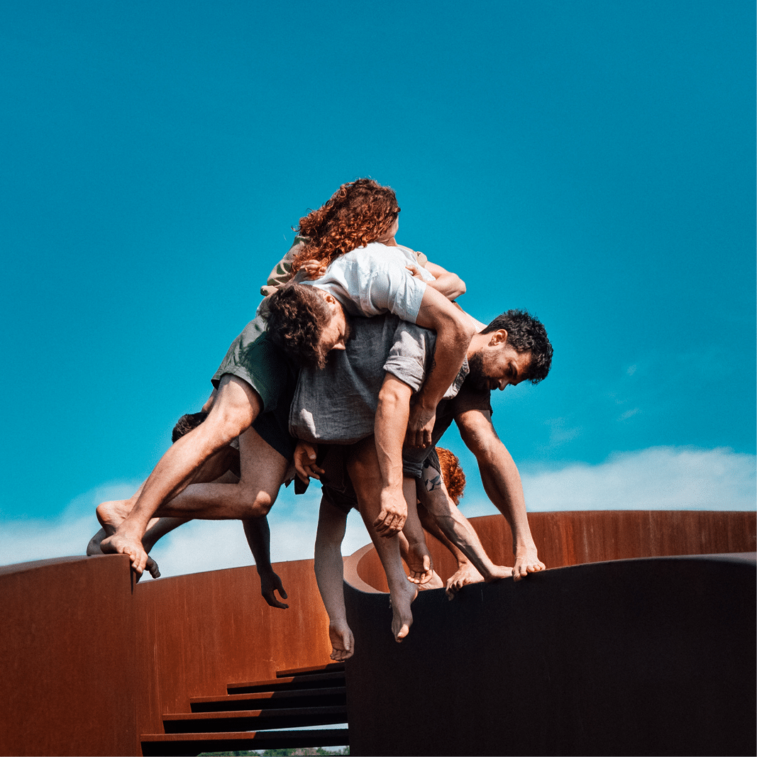 Marta & Kim, Knot on Hands en Felix Zech - Festival Circolo